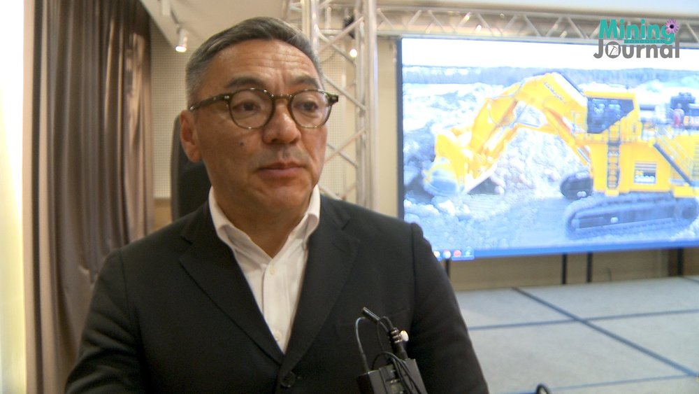 Трансвест Монголиа ХХК харилцагчиддаа шинэ цахилгаан экскаватороо танилцууллаа